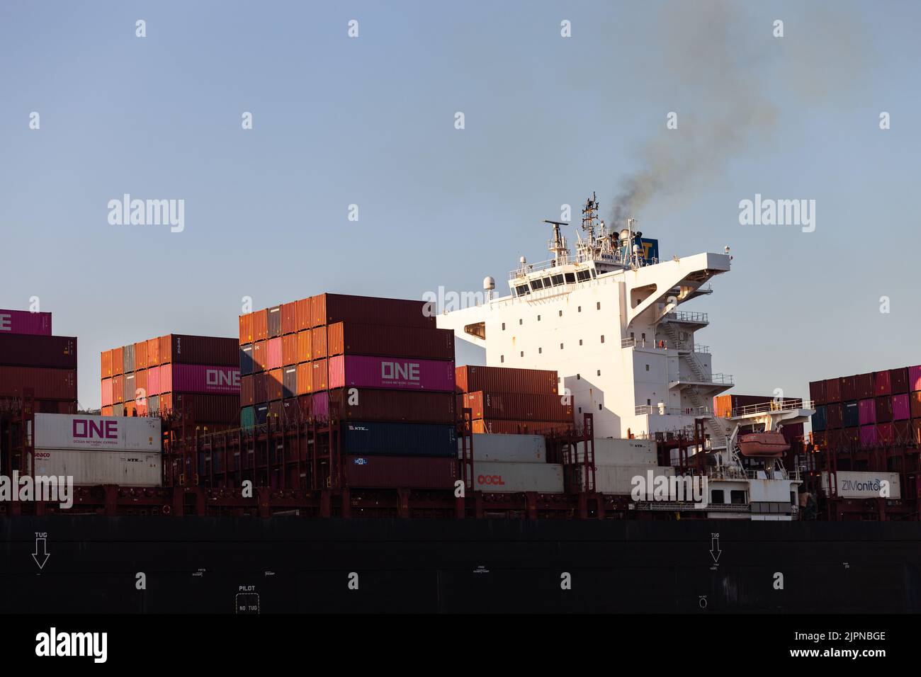 Superstructure hi-res stock photography and images - Alamy