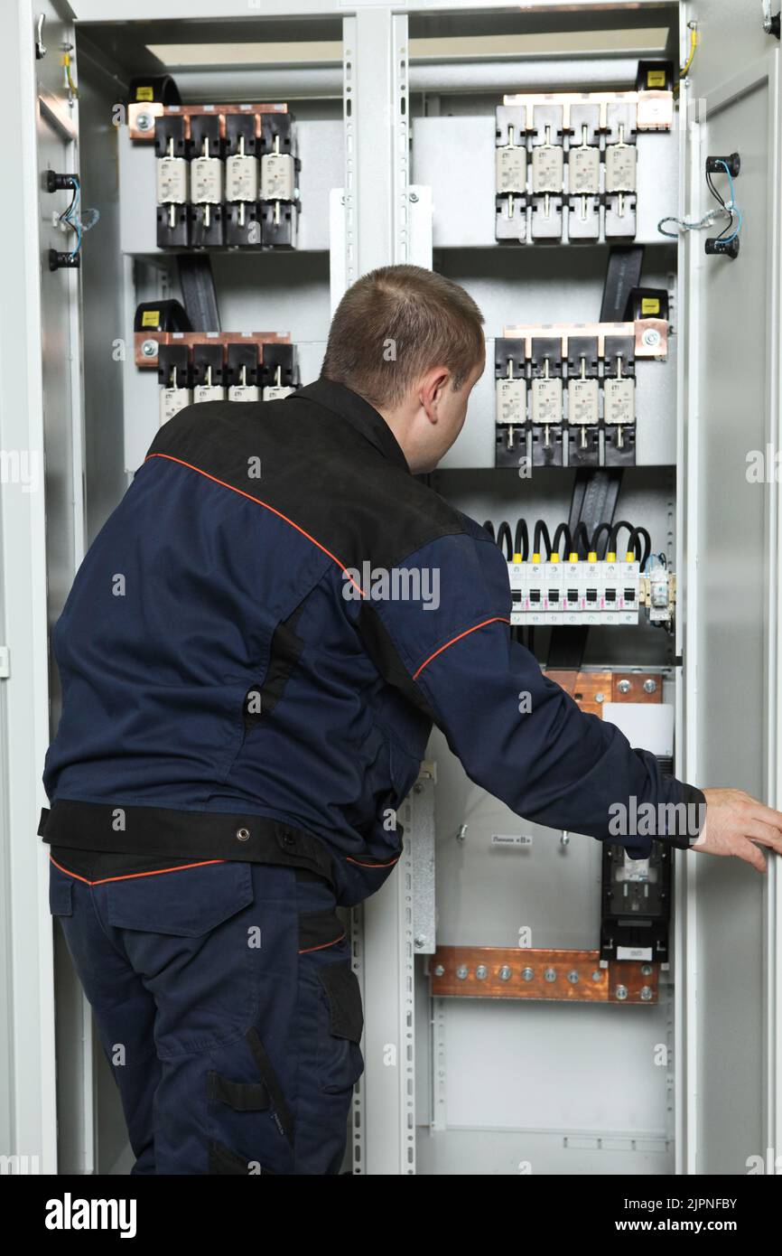 Electical relay switch hi-res stock photography and images - Alamy