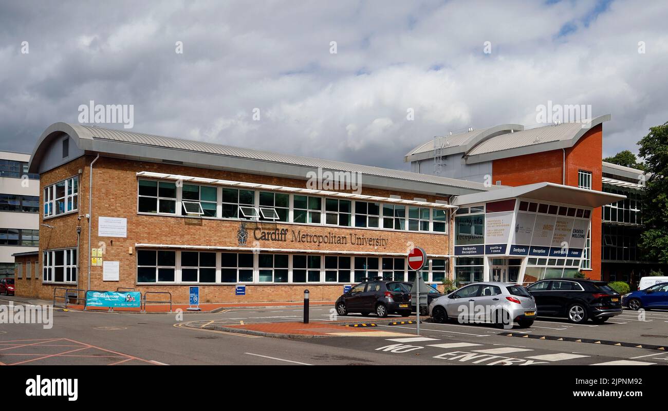 Prifysgol y flwyddyn y du ac iwerddon hi-res stock photography and ...