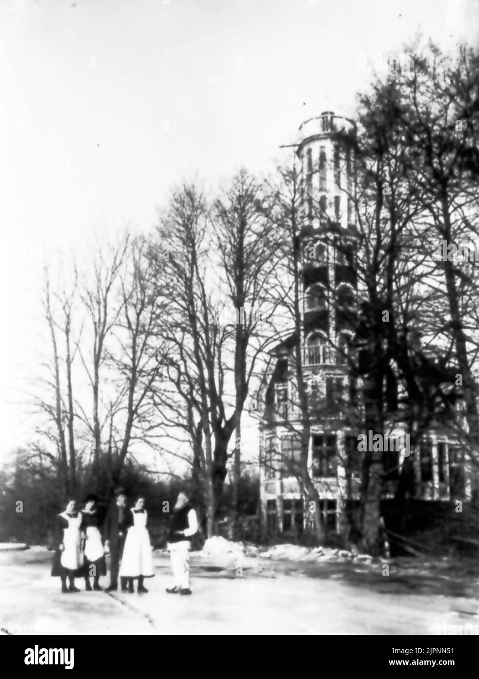 Gullåkra. Hilda Esberg, Anna-Wikman-Svanström, Johan and Edla Wikman ...