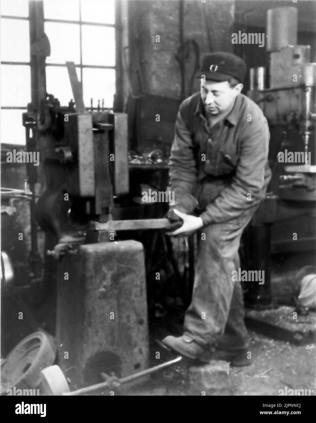 Feather hammer hi-res stock photography and images - Alamy