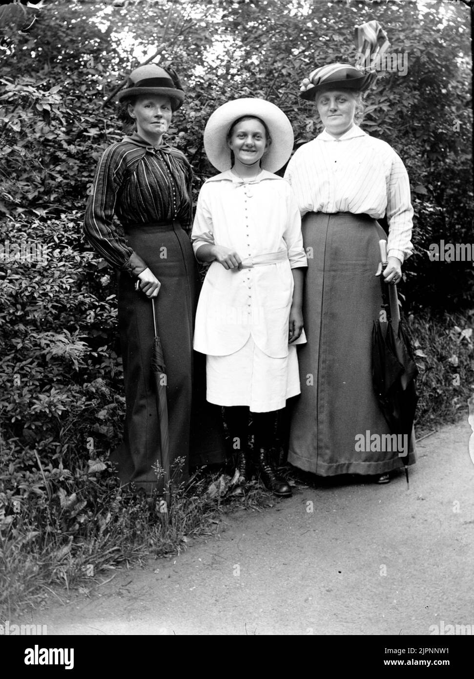 Mom people Black and White Stock Photos & Images - Alamy
