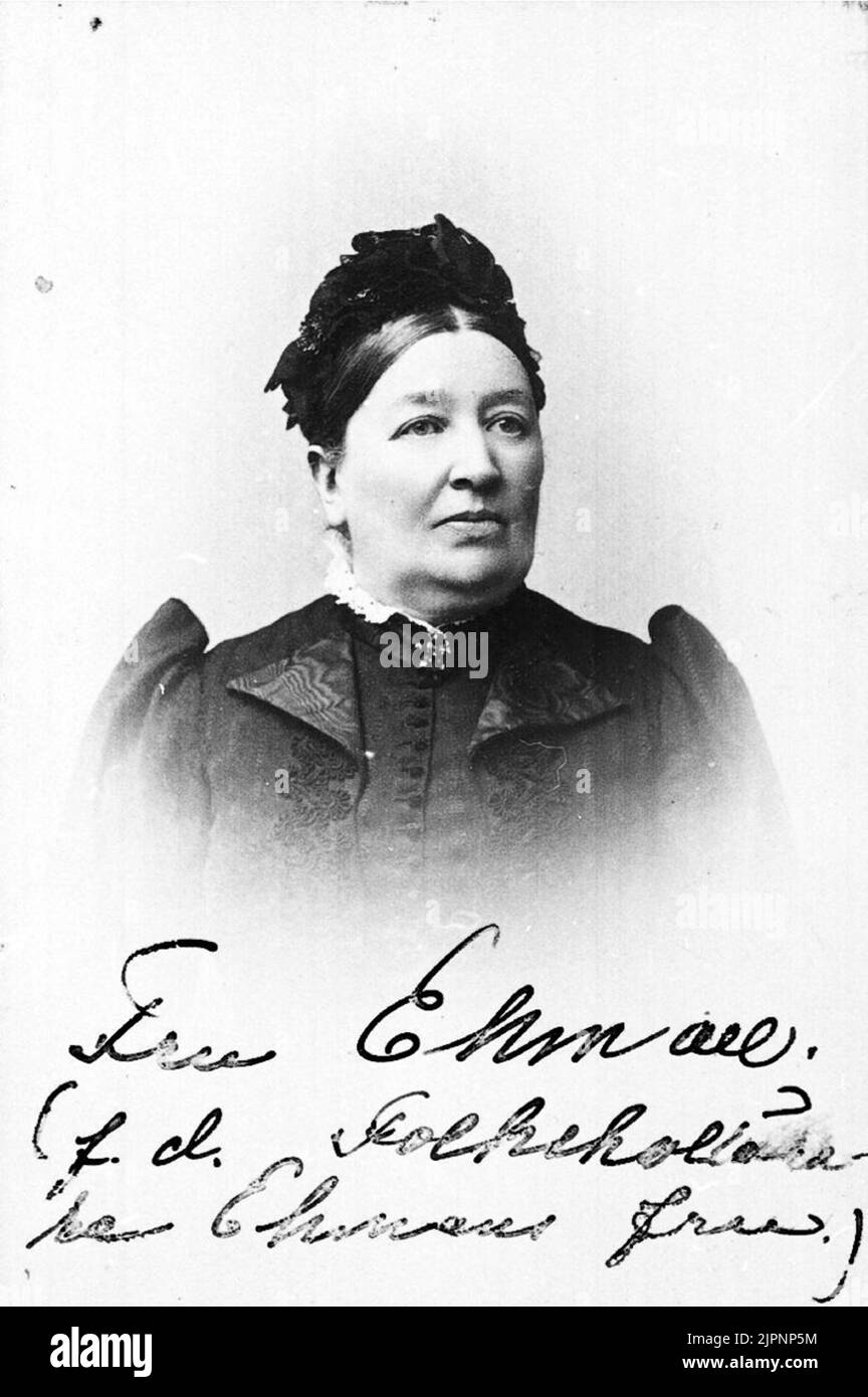 Mrs. Ekman, folk teacher A.F. Ekman's wife. Fru Ekman, folkskollärare A ...