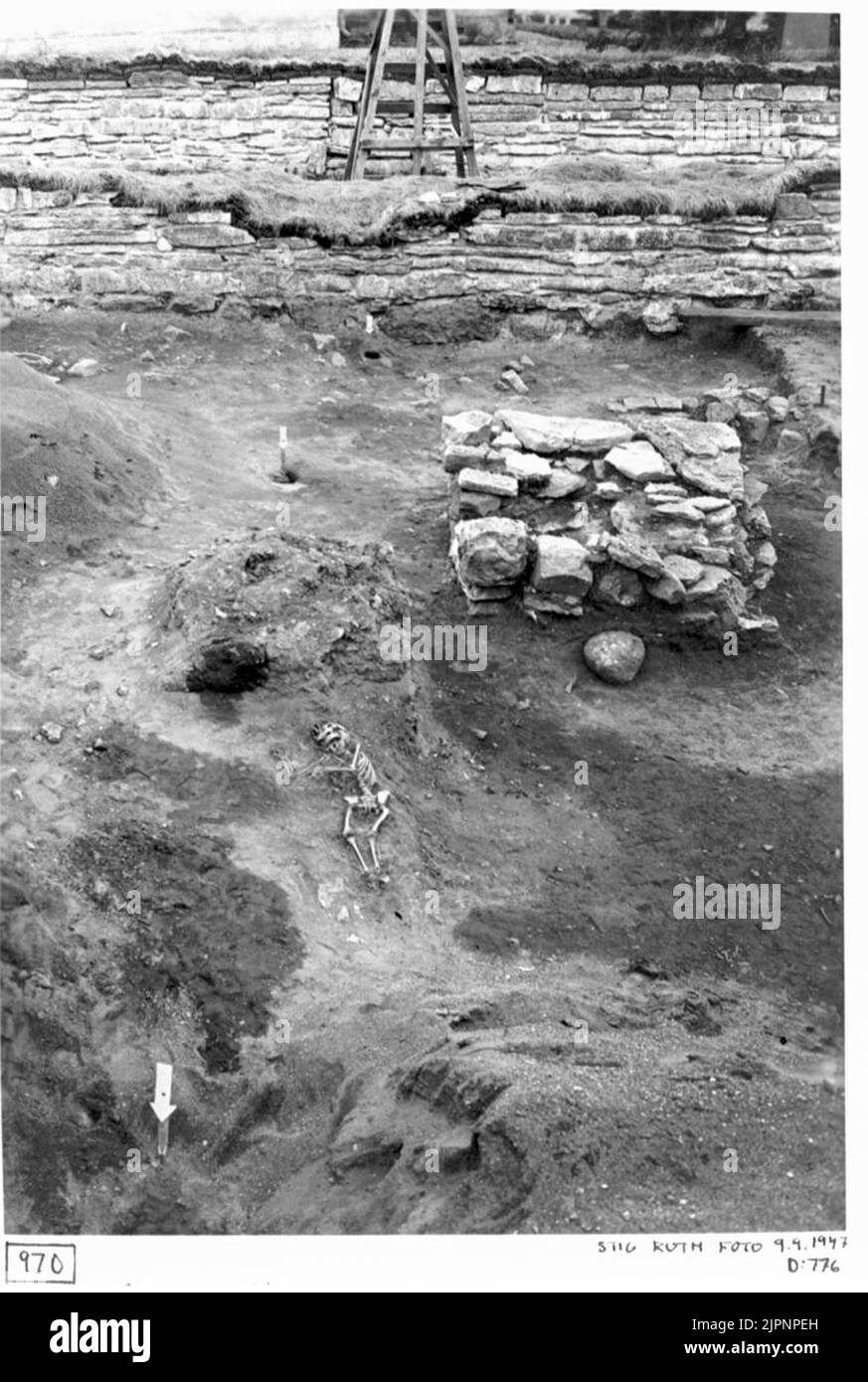 5 holes Black and White Stock Photos & Images - Alamy