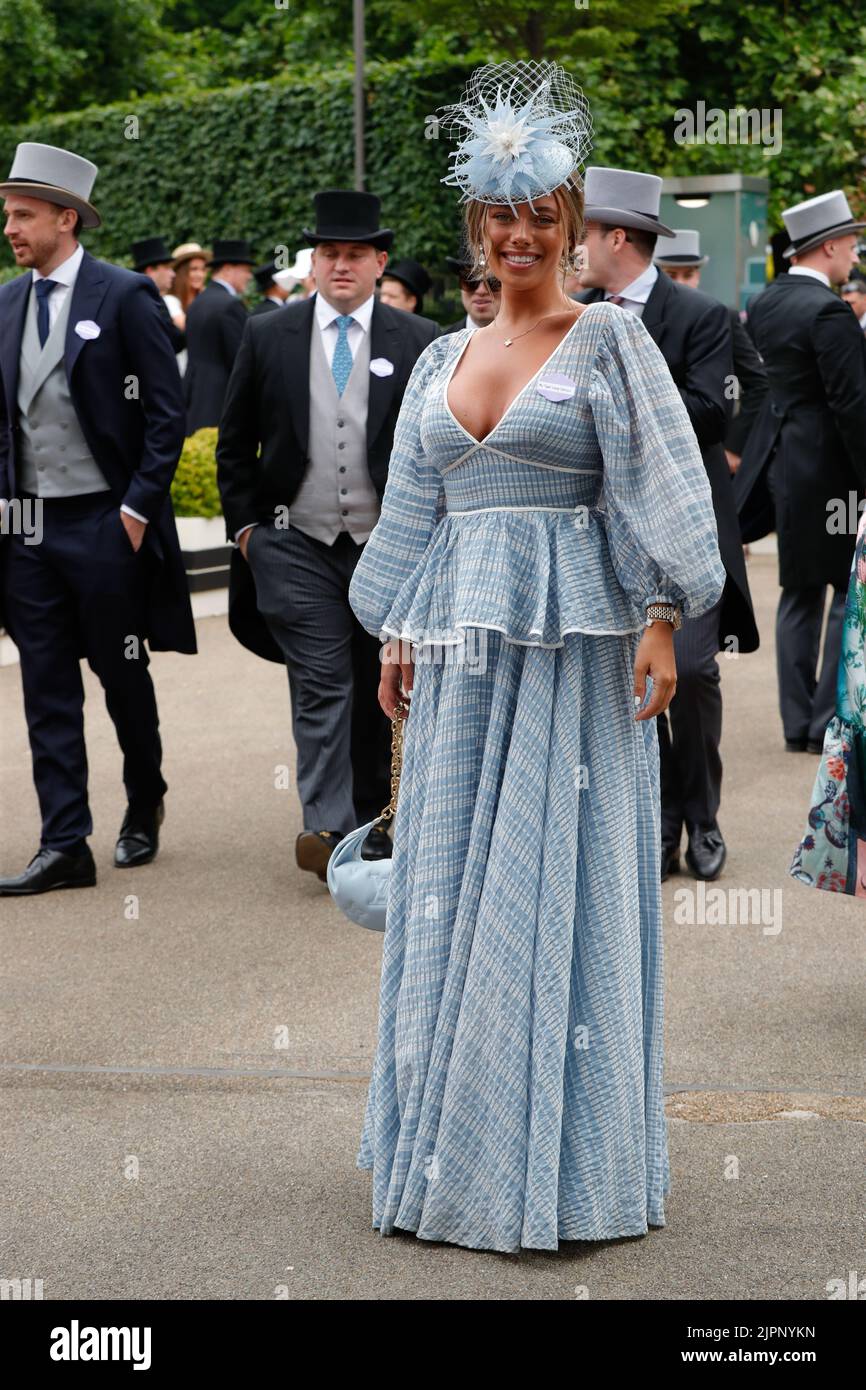 Love island itv cast hi-res stock photography and images - Alamy