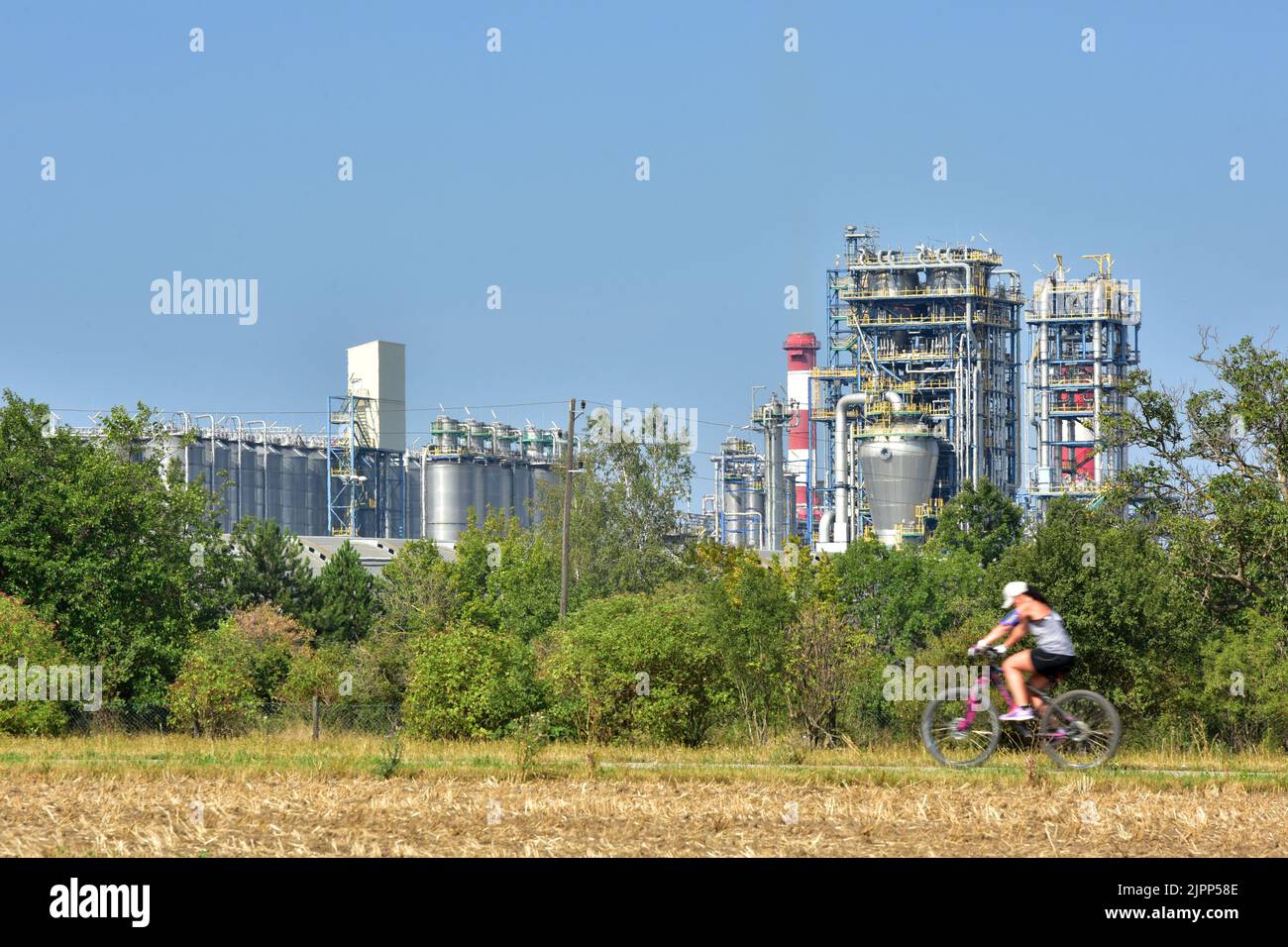 Schwechat raffinerie hi-res stock photography and images - Alamy
