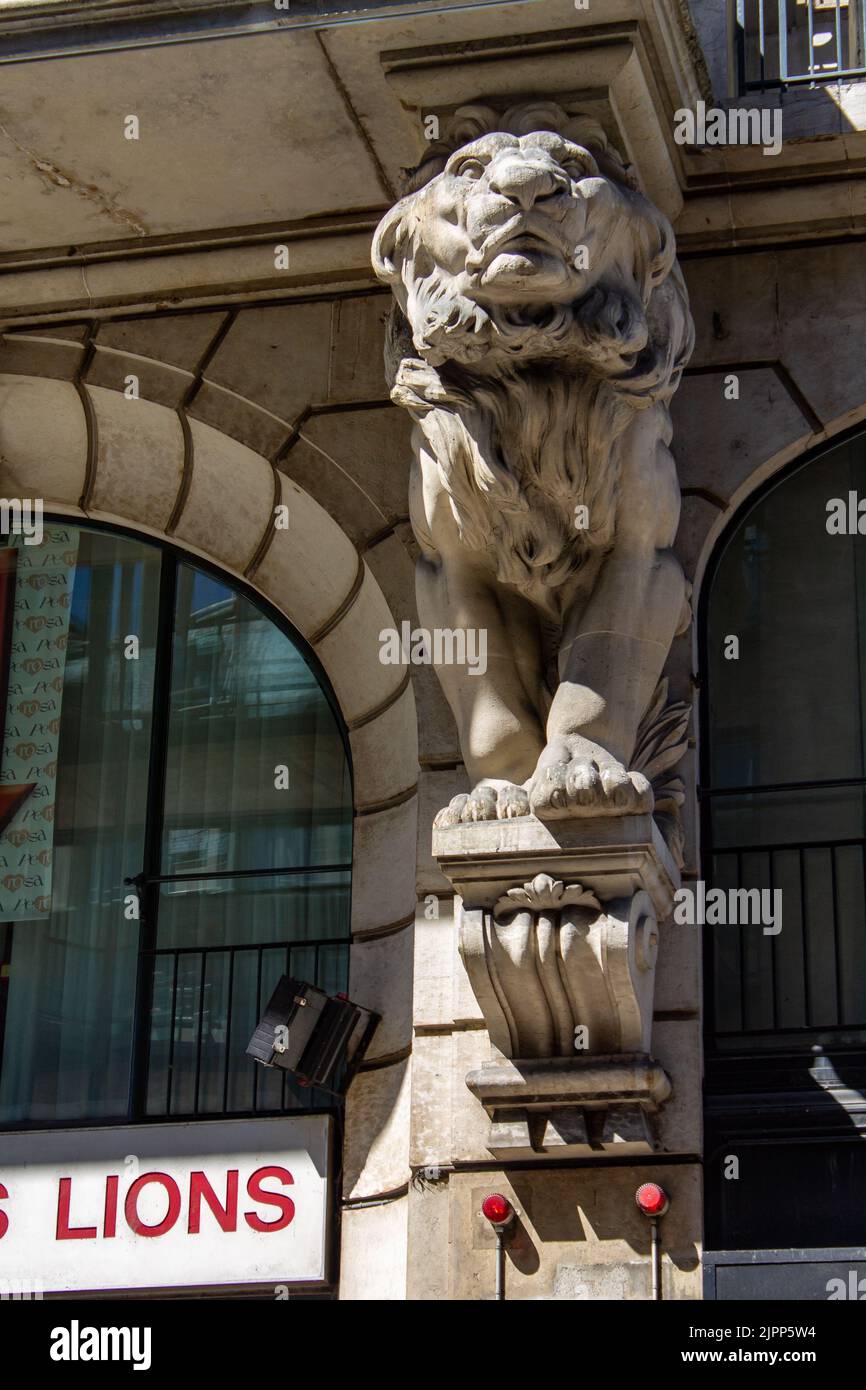 The Passage des Lions with two lion statues, Geneva, Switzerland Stock ...