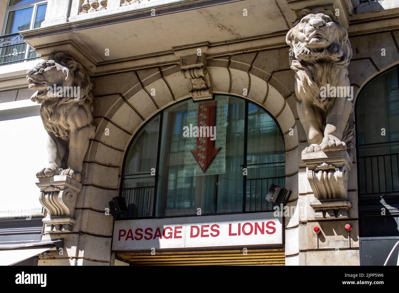 The passage des Lions with two lion statues, Geneva, Switzerland Stock ...
