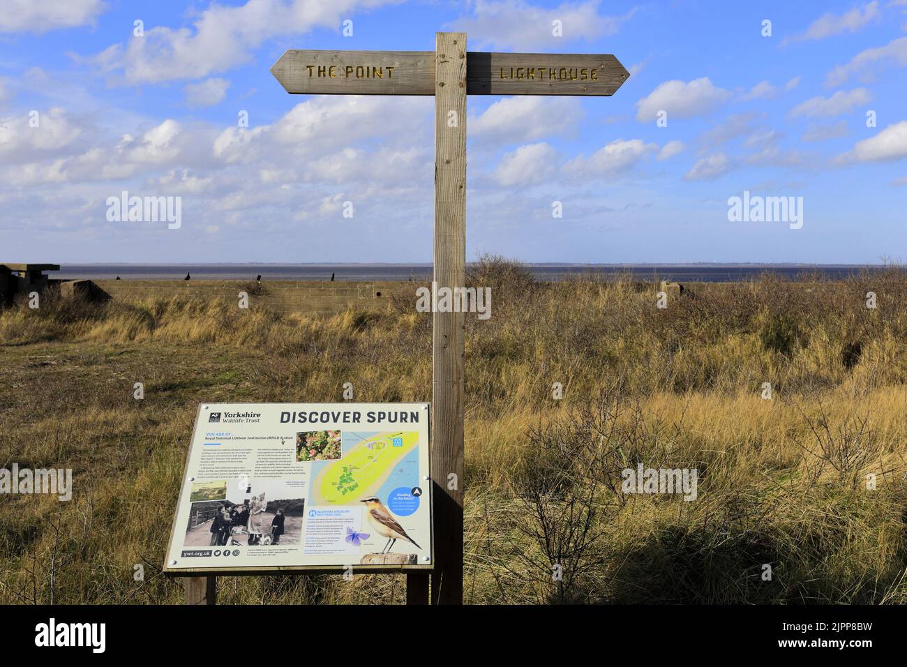 The Low Light lighthouse on Spurn Head, East Riding of Yorkshire ...