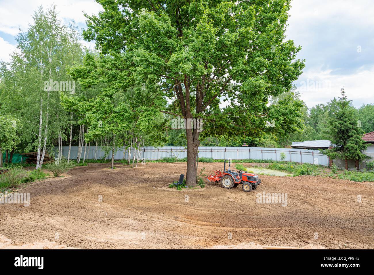 Caterpillar attachments hi-res stock photography and images - Alamy