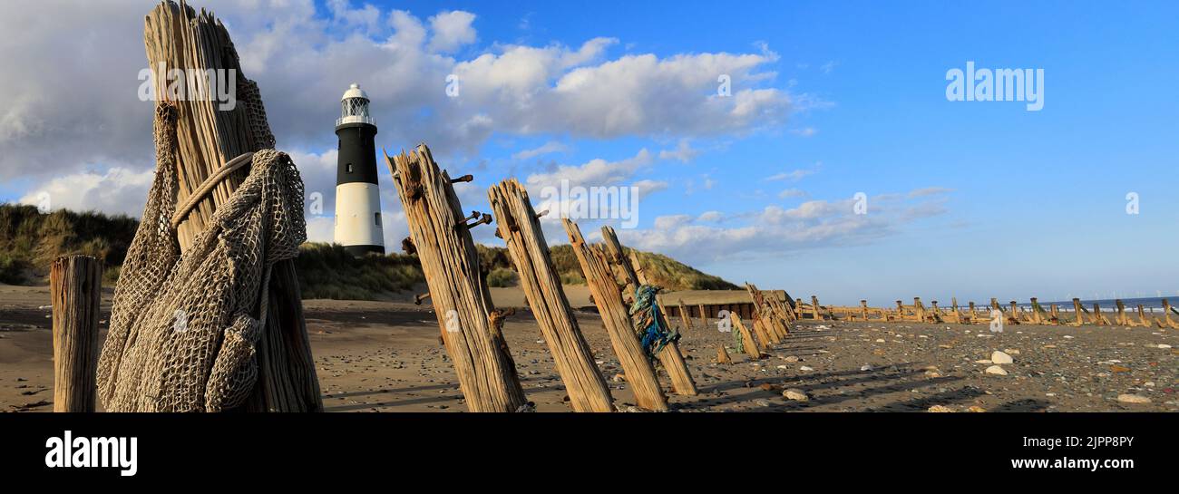 Spurn point lighthouses spurn head hi-res stock photography and images ...