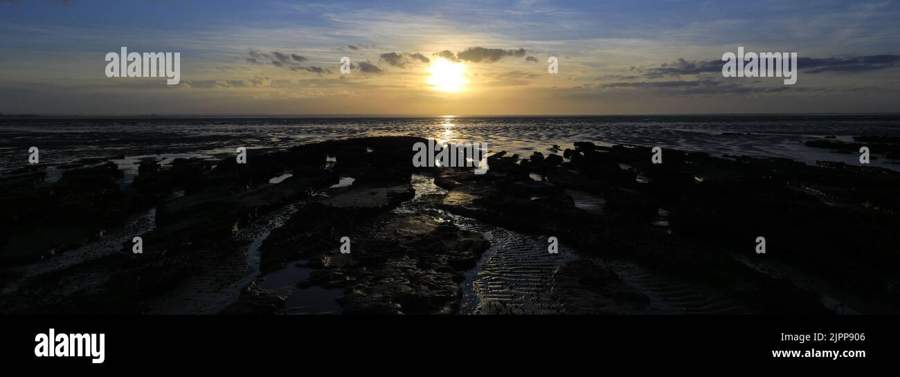 Spurn point humber estuary hi-res stock photography and images - Alamy