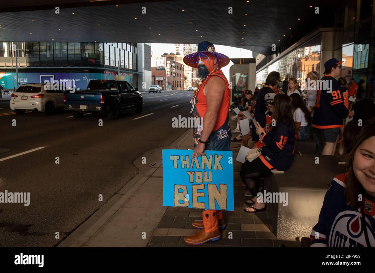 Dale Steil dressed up to remember young Edmonton Oilers fan Ben Stelter ...