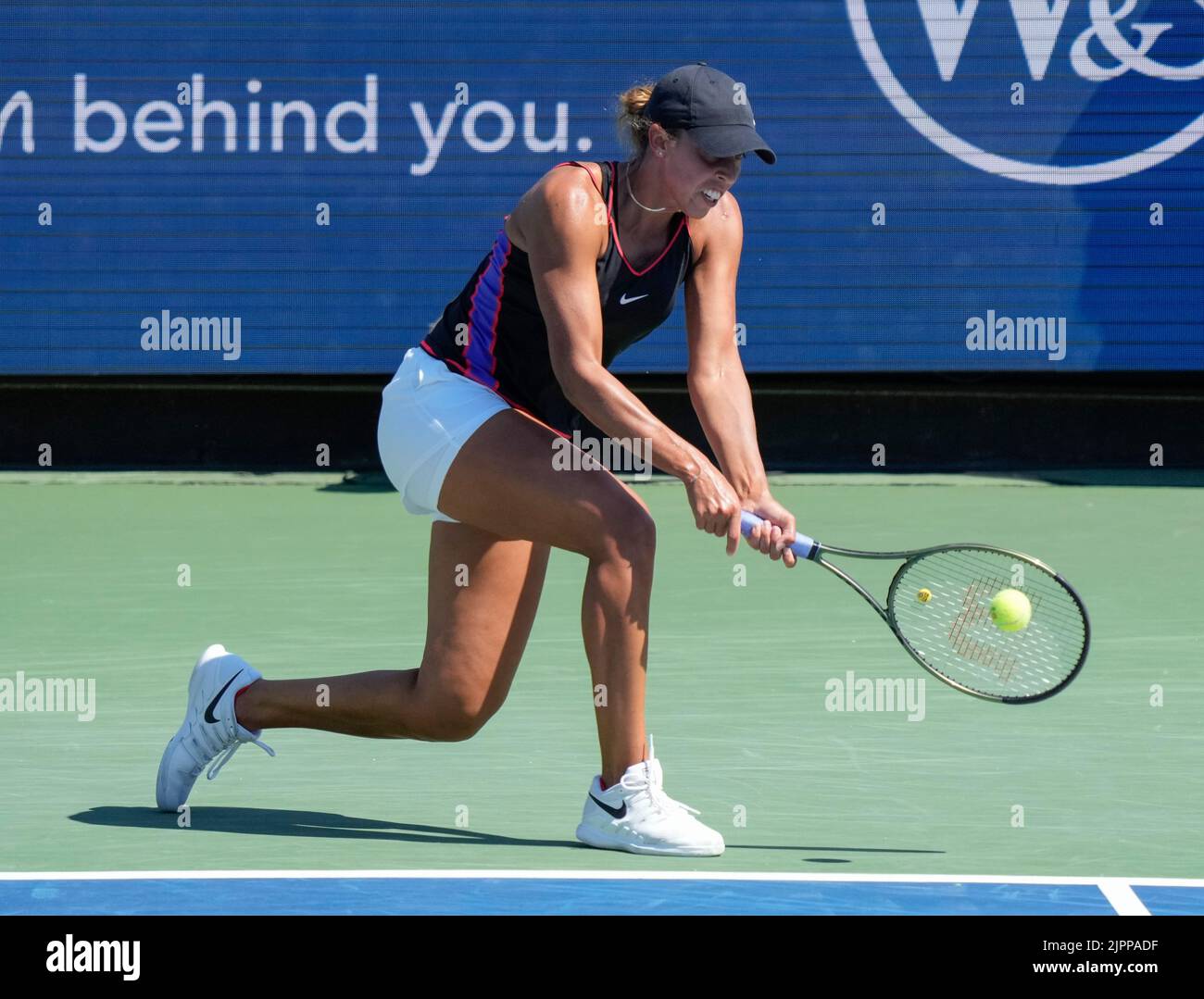 Elena rybakina 2022 cincinnati hi-res stock photography and images - Alamy