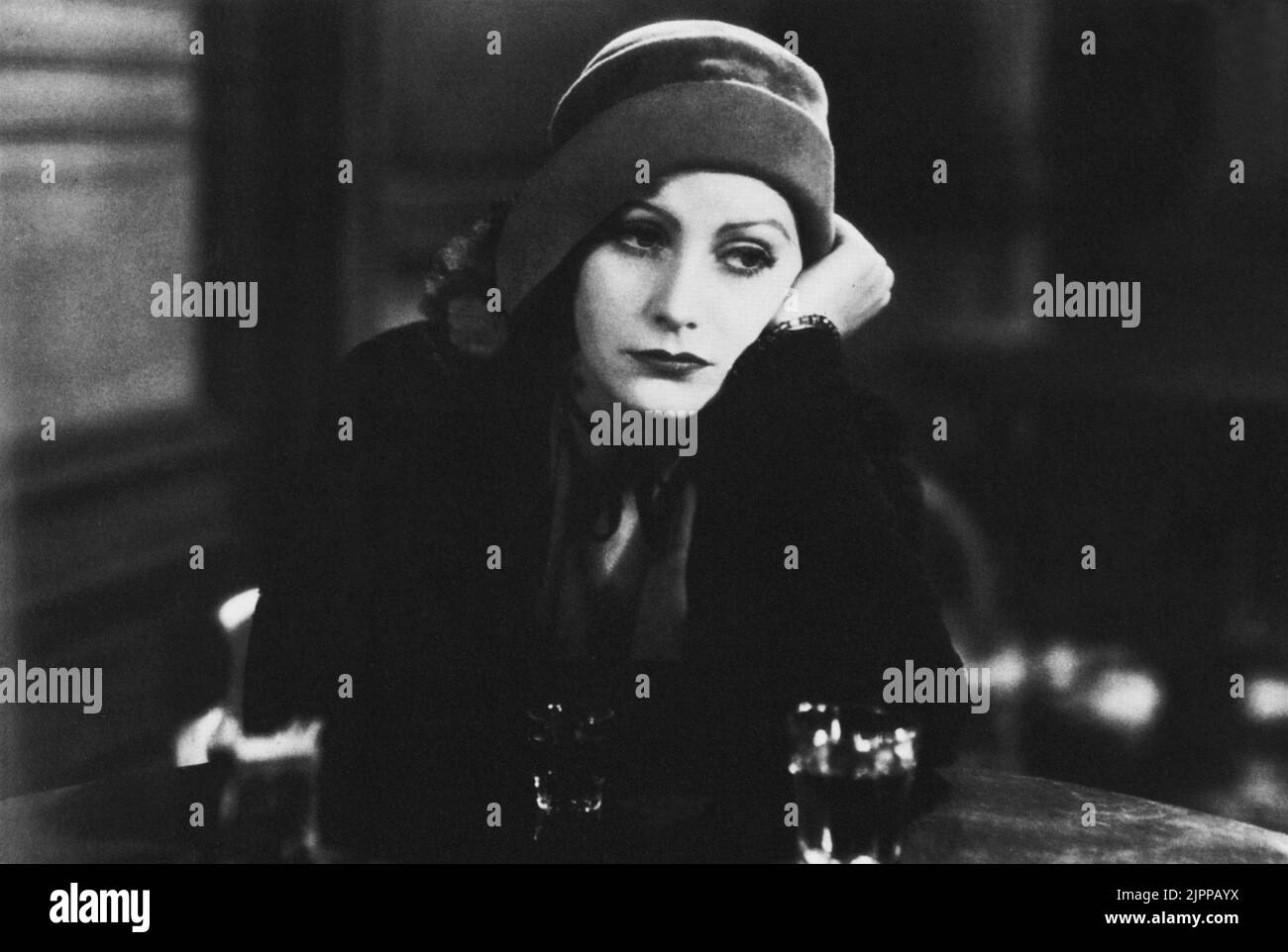 1930 , USA : The movie actress GRETA GARBO ( 1905 - 1990 ) in ANNA ...