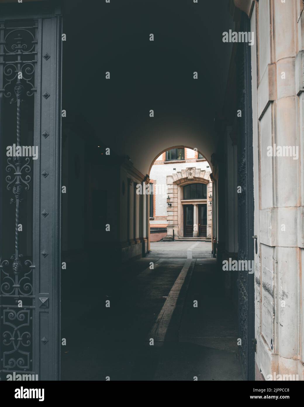 Closeup vertical shot arch hi-res stock photography and images - Alamy