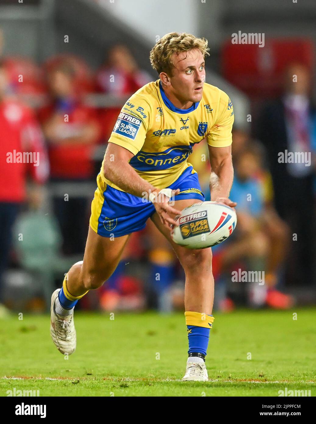 Jez Litten #14 of Hull KR in action Stock Photo - Alamy