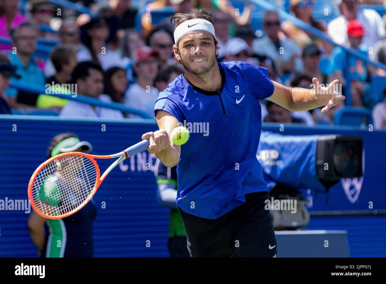 Taylor fritz forehand hi-res stock photography and images - Alamy