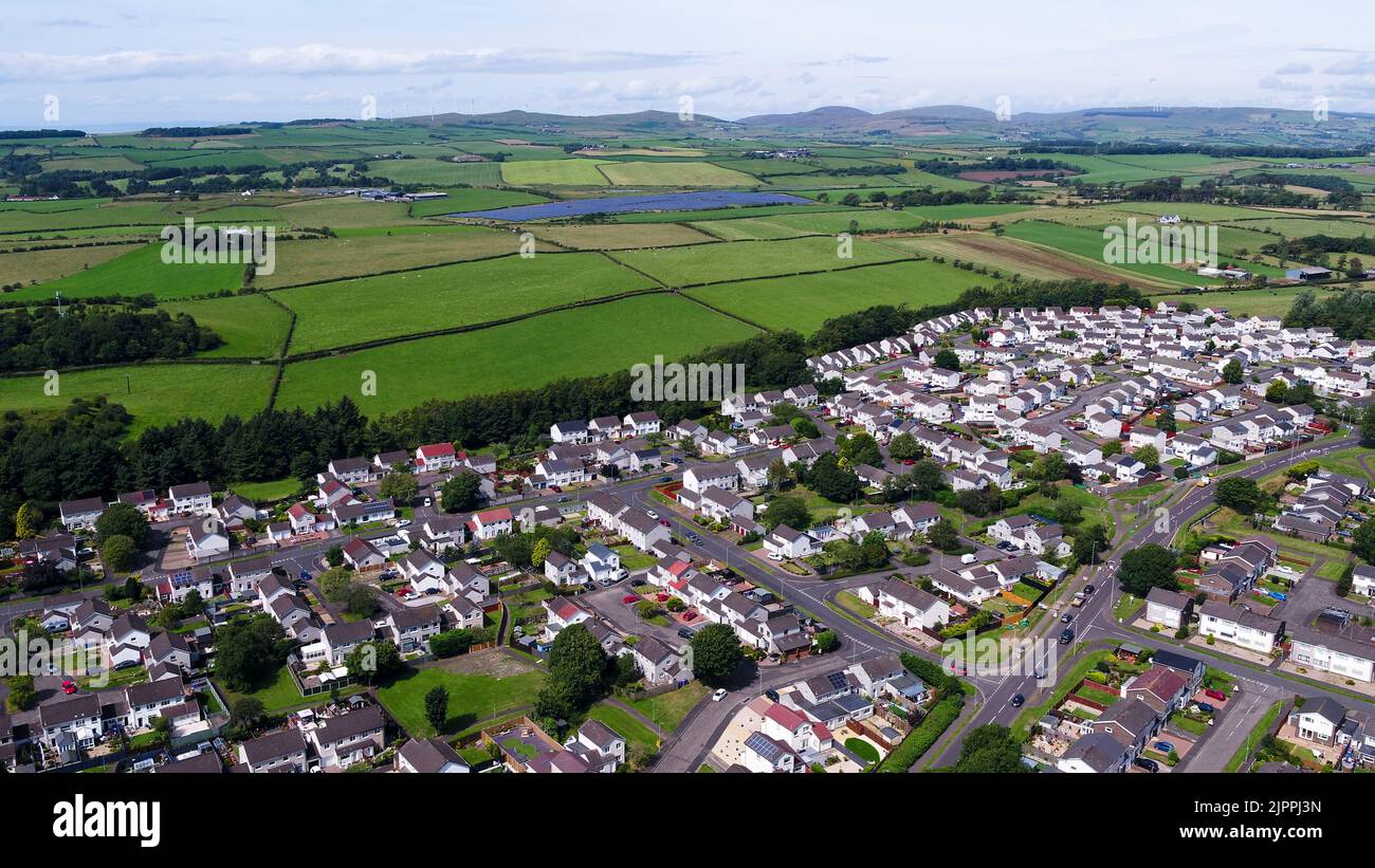 Kilwinning town centre hi-res stock photography and images - Alamy