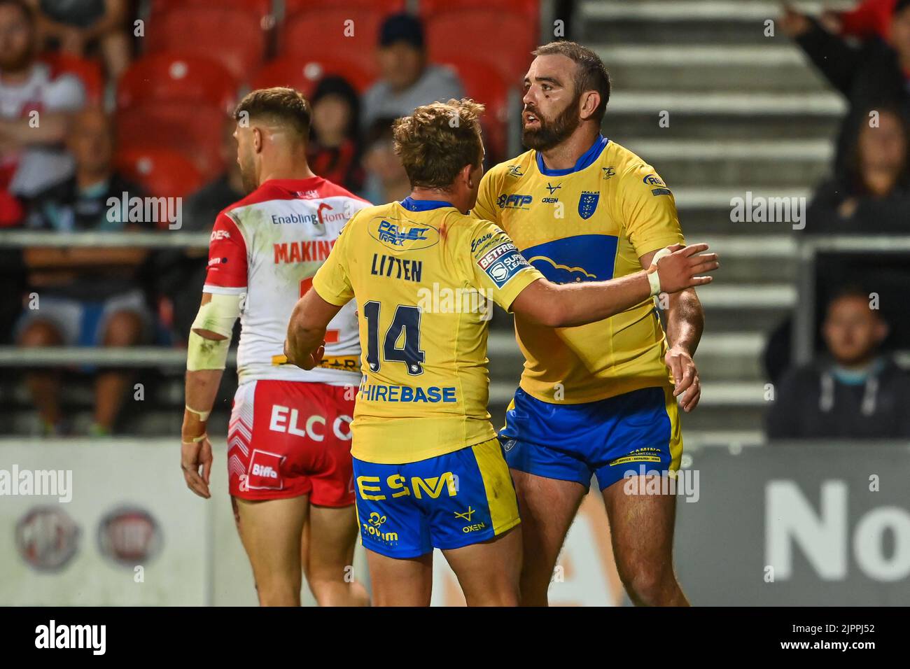 Kane Linnett #12 of Hull KR celebrates his try Stock Photo - Alamy