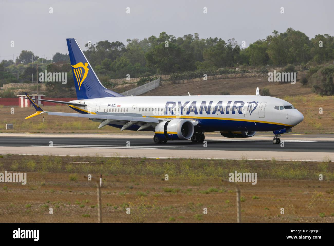 Ryanair (Buzz) Boeing 737-8 MAX 200 (REG: SP-RZL) arriving from Poland ...