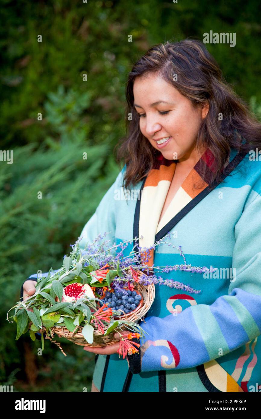 Traditional native american food gathering hi-res stock photography and ...