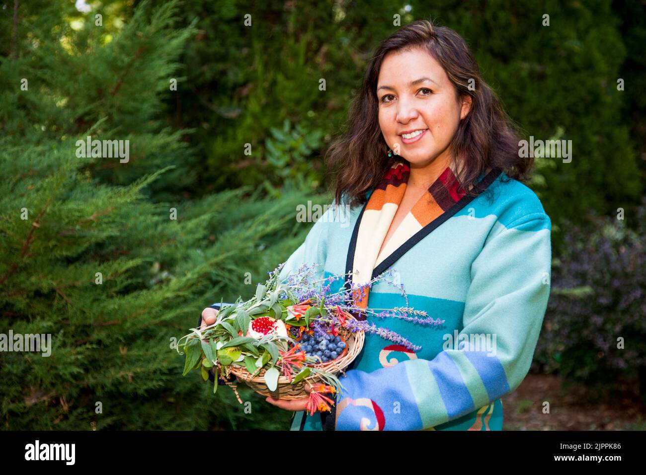 Jennifer wolf ponca hi-res stock photography and images - Alamy