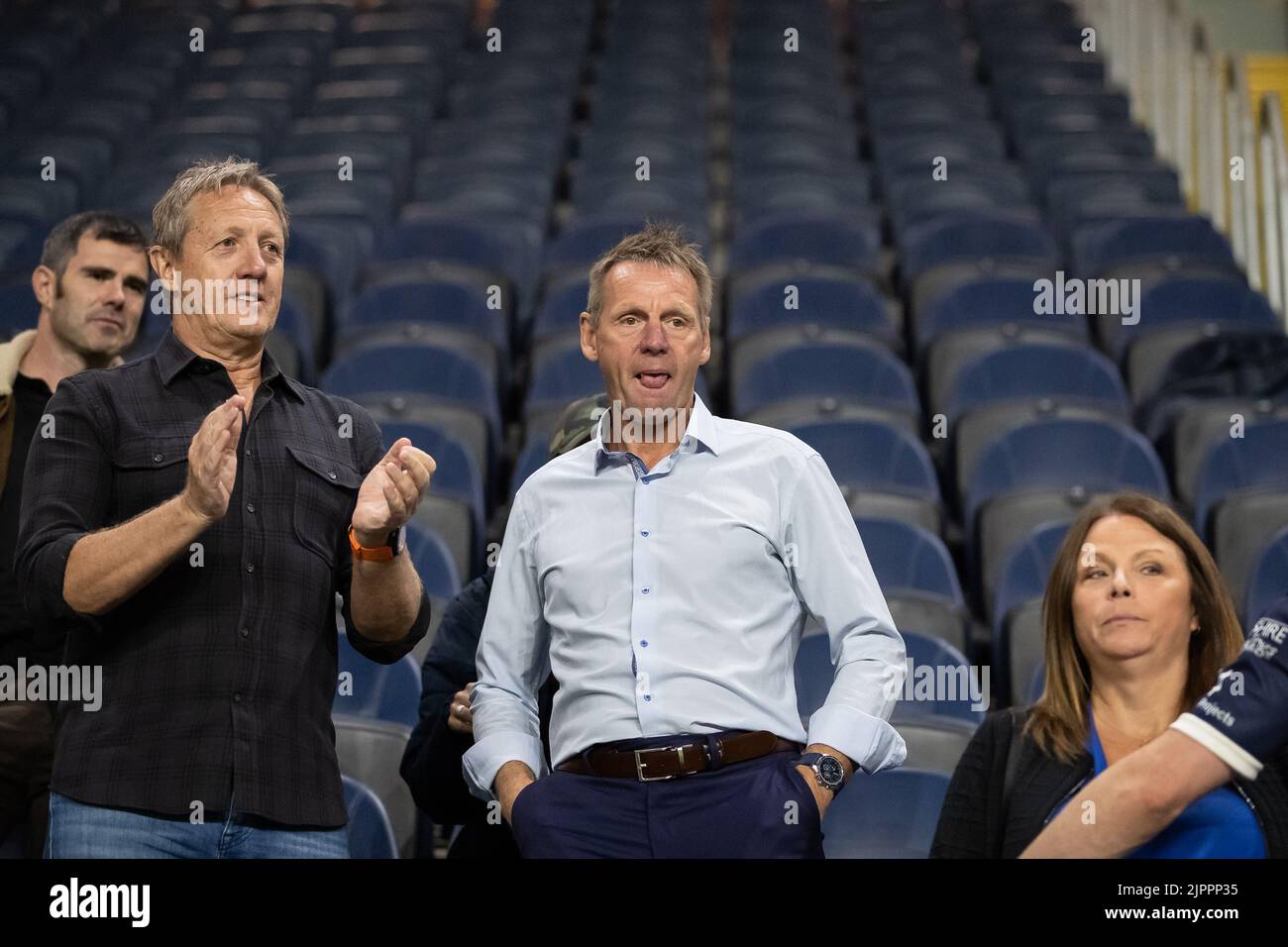 Wolves stuart pearce hi-res stock photography and images - Alamy
