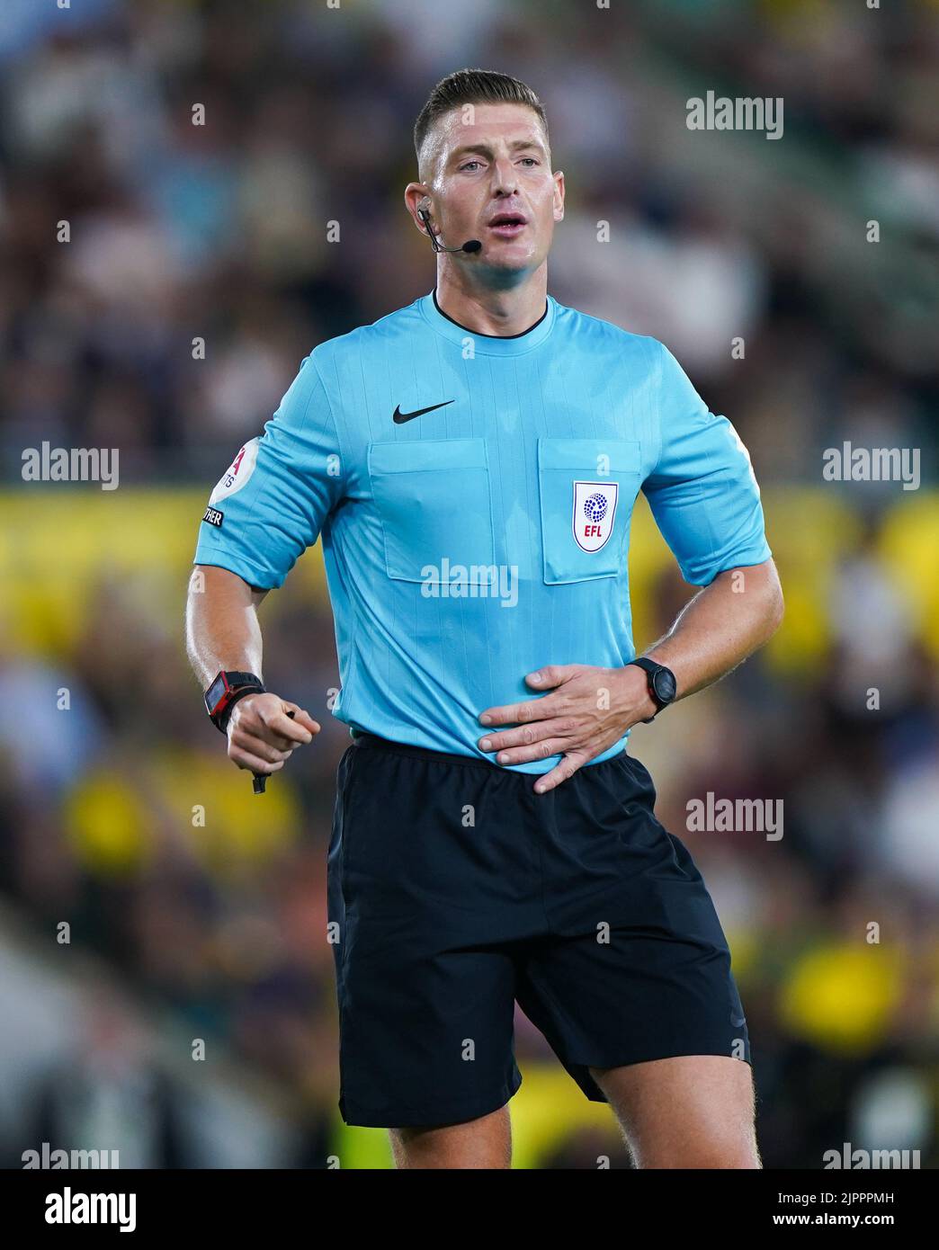 Robert jones 2022 referee hi-res stock photography and images - Alamy
