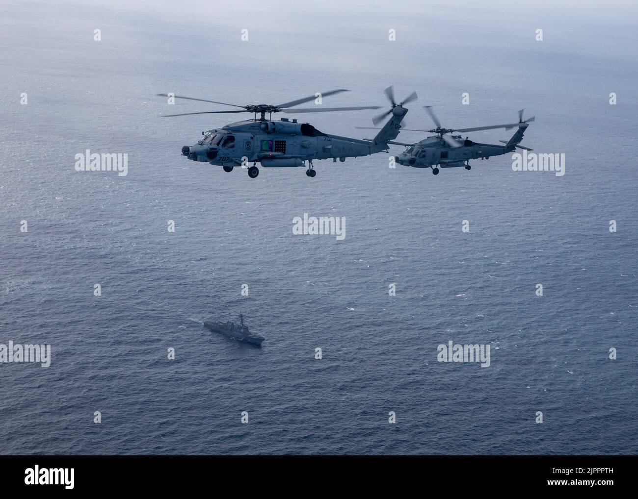 220816-N-MW880-1324 ATLANTIC OCEAN (Aug. 16, 2022) Two MH-60R Sea Hawk ...
