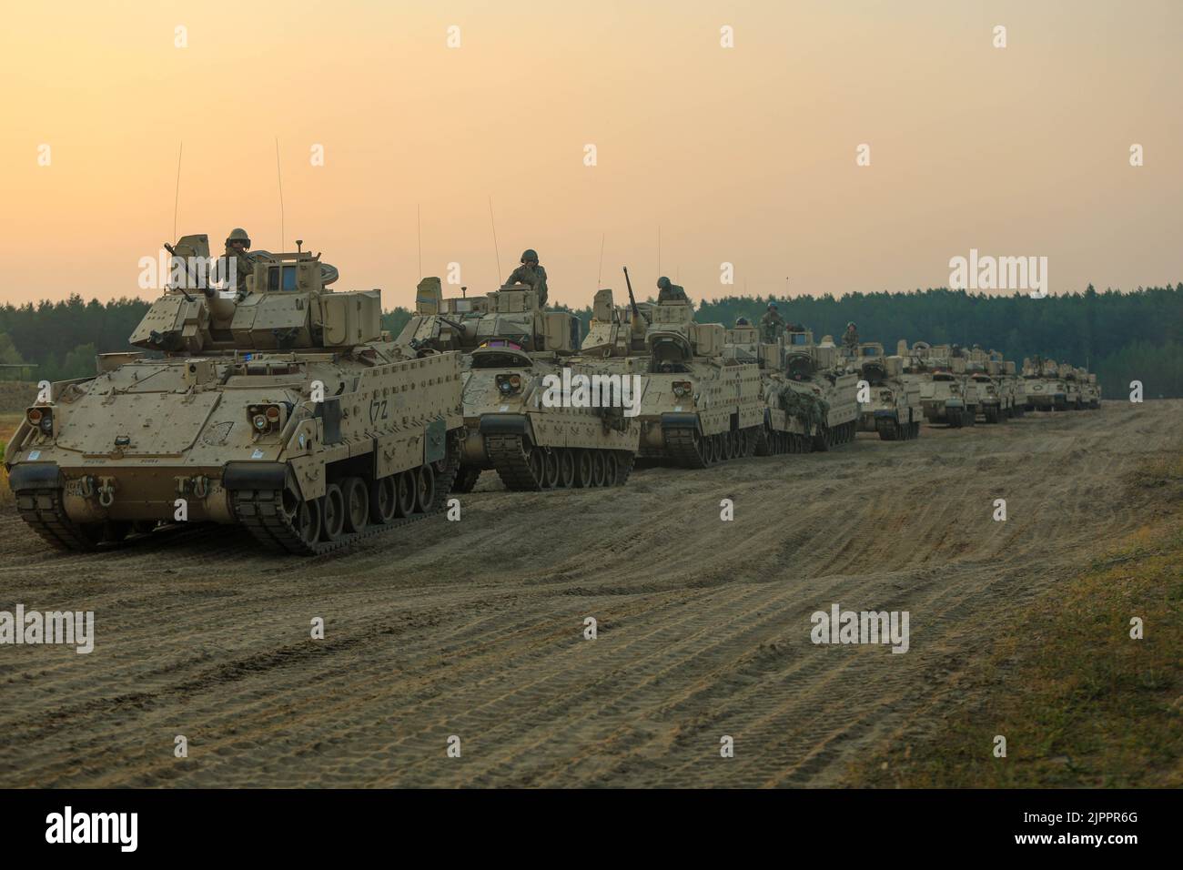 U.S. Army soldiers, assigned to the 3rd Armored Brigade Combat Team ...
