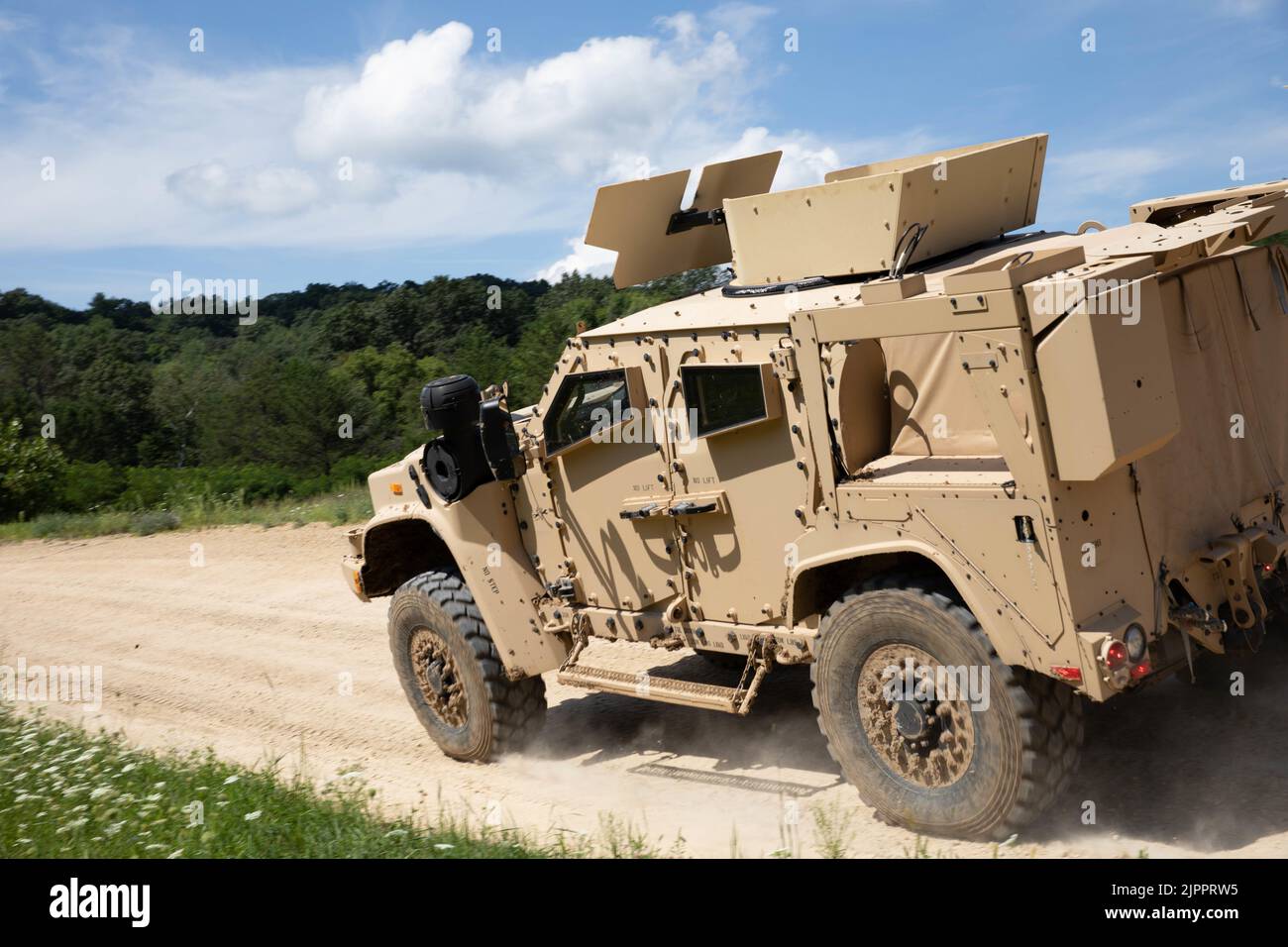The U.S. Army’s Joint Light Tactical Vehicle, a modern combat vehicle ...