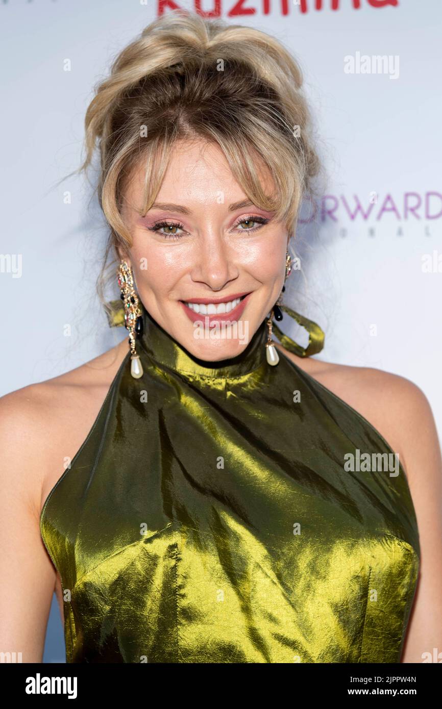 Alendra Powers Alexandra Powers Scholarship Yellow Horse Equine