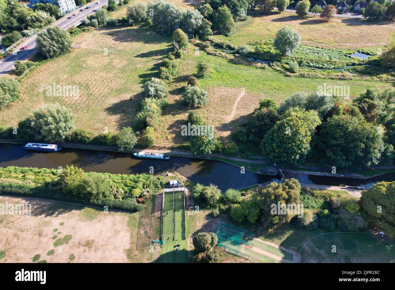 Modern train on tracks hi-res stock photography and images - Alamy