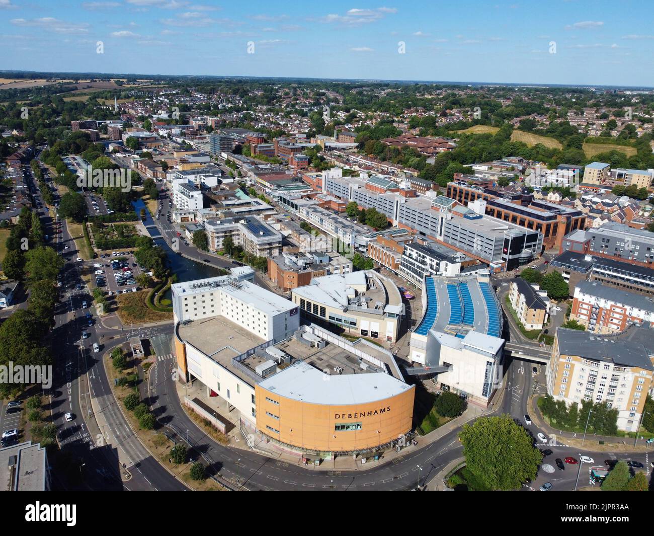 Modern british trains hi-res stock photography and images - Alamy