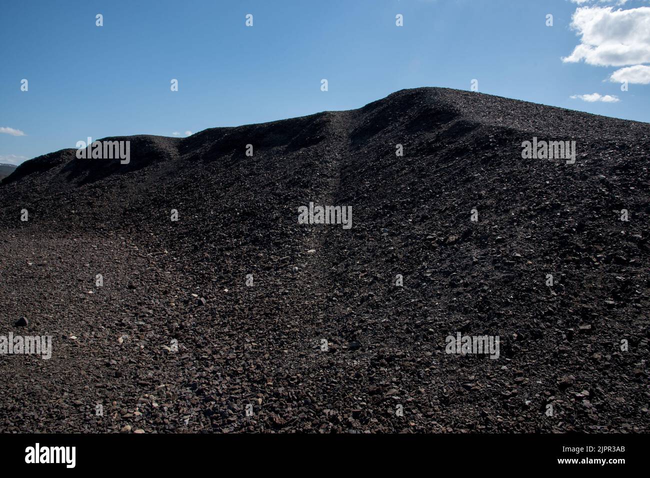 Slag pile hi-res stock photography and images - Alamy