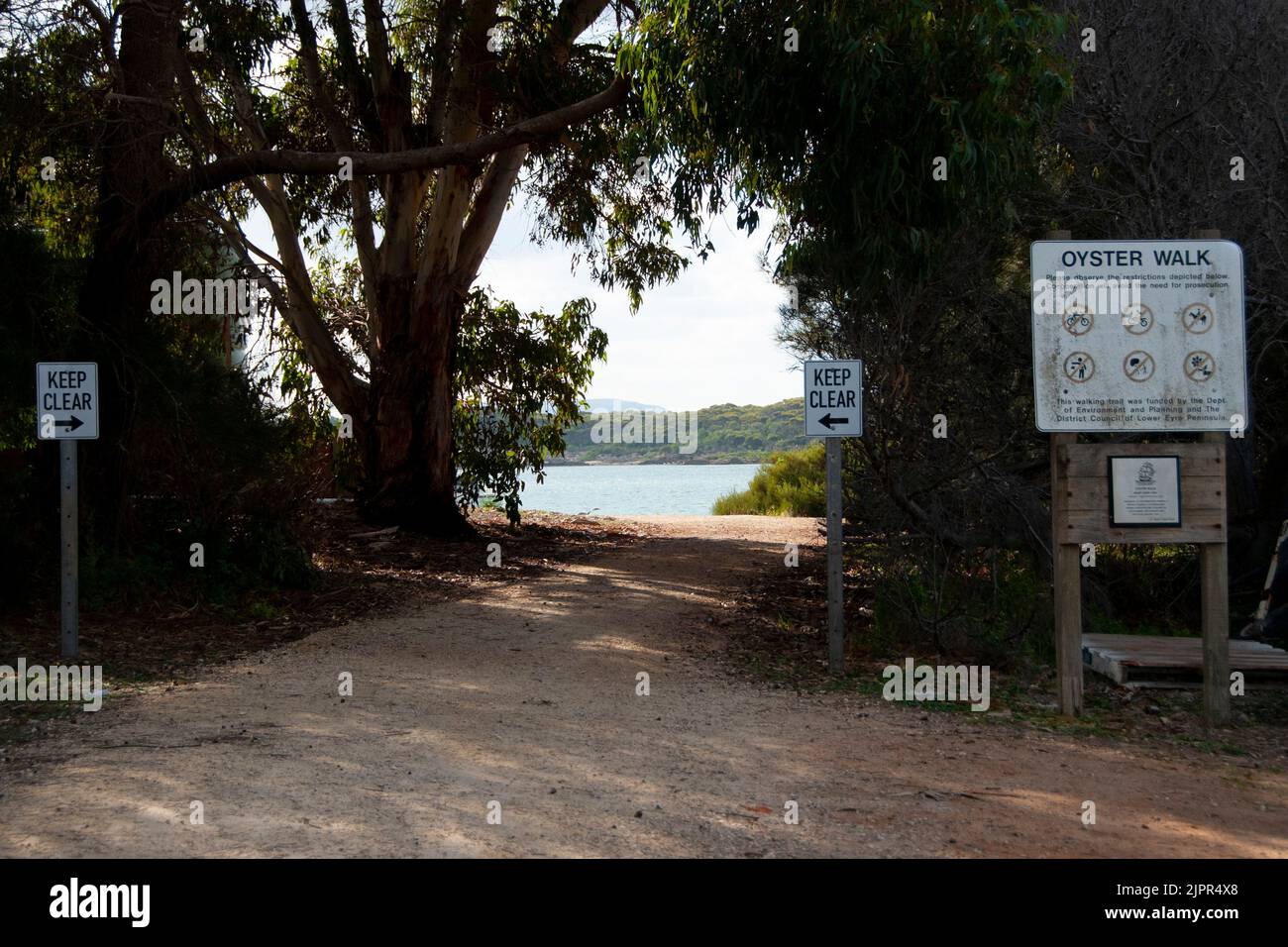 Oyster Walk in Coffin Bay - South Australia Stock Photo - Alamy