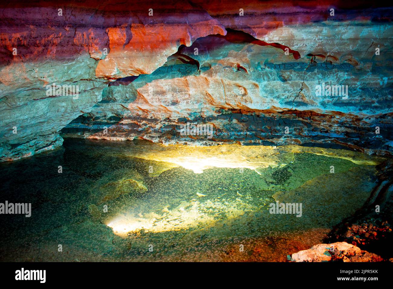 Engelbrecht cave hi-res stock photography and images - Alamy