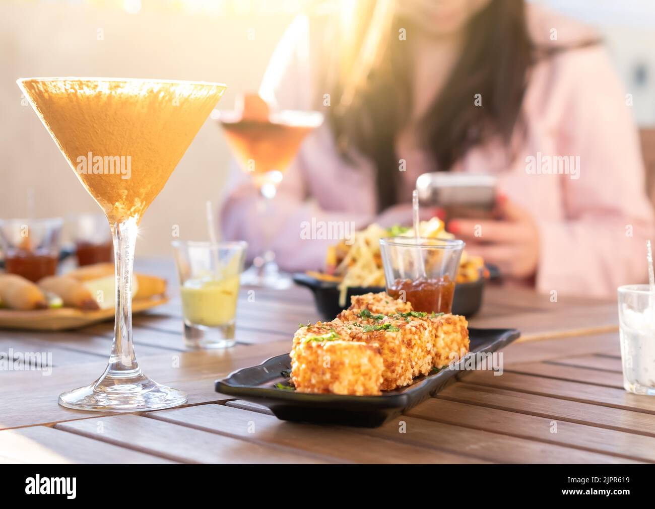 Vintage fancy dinner party hi-res stock photography and images - Alamy