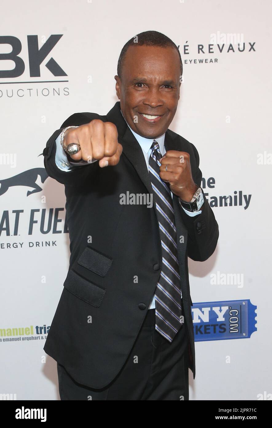 Beverly Hills, Ca. 19th Aug, 2022. Sugar Ray Leonard at the 2022 Harold ...