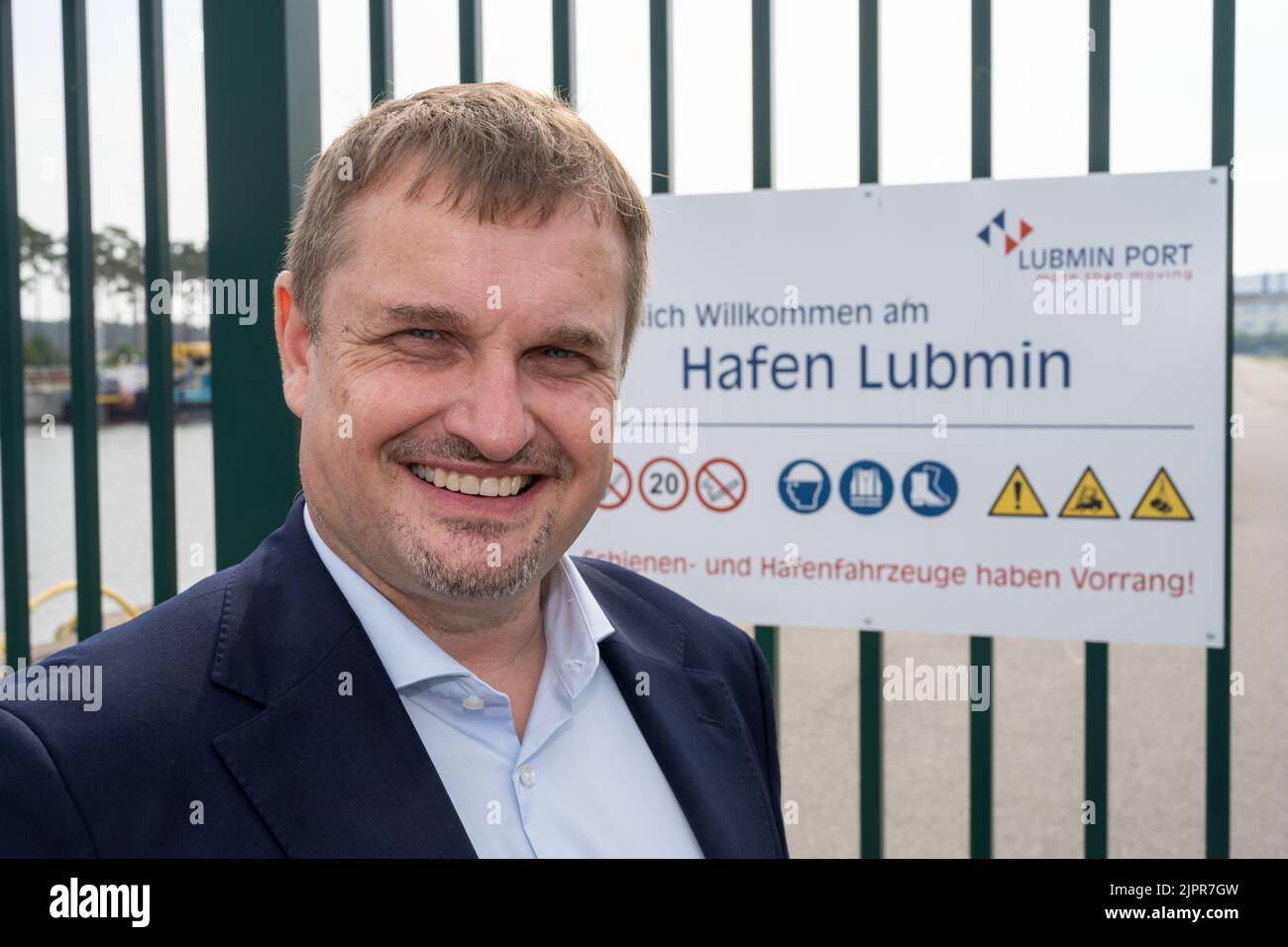 Lubmin, Germany. 18th Aug, 2022. Stephan Knabe, Chairman of the ...