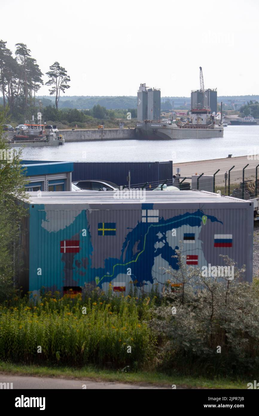 Lubmin, Germany. 18th Aug, 2022. View of the industrial port of Lubmin ...