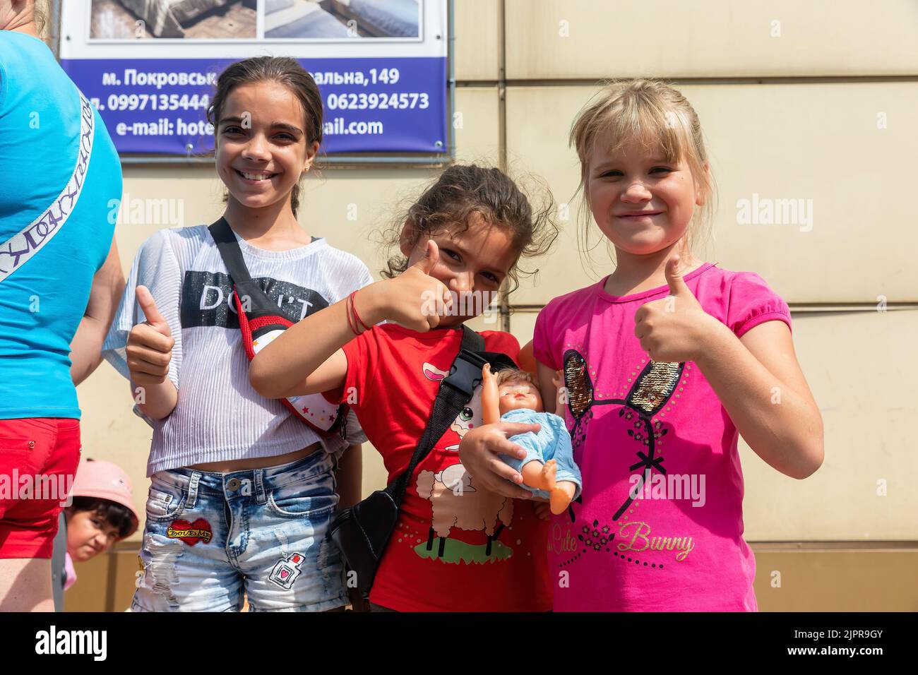 Pokrovsk, Ukraine. 4th Aug, 2022. Gypsy children are having fun on the ...