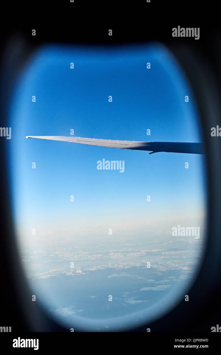 Airplanes window view hi-res stock photography and images - Alamy