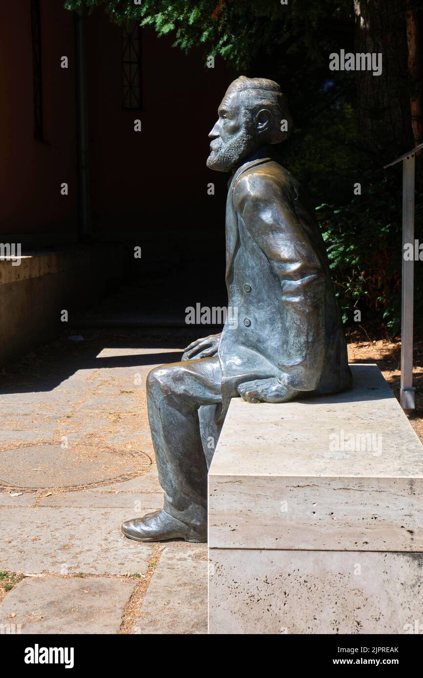 Ernst Abbe Bronze Statue by Klaus-Dieter Locke, Jena Zeiss Planetarium ...