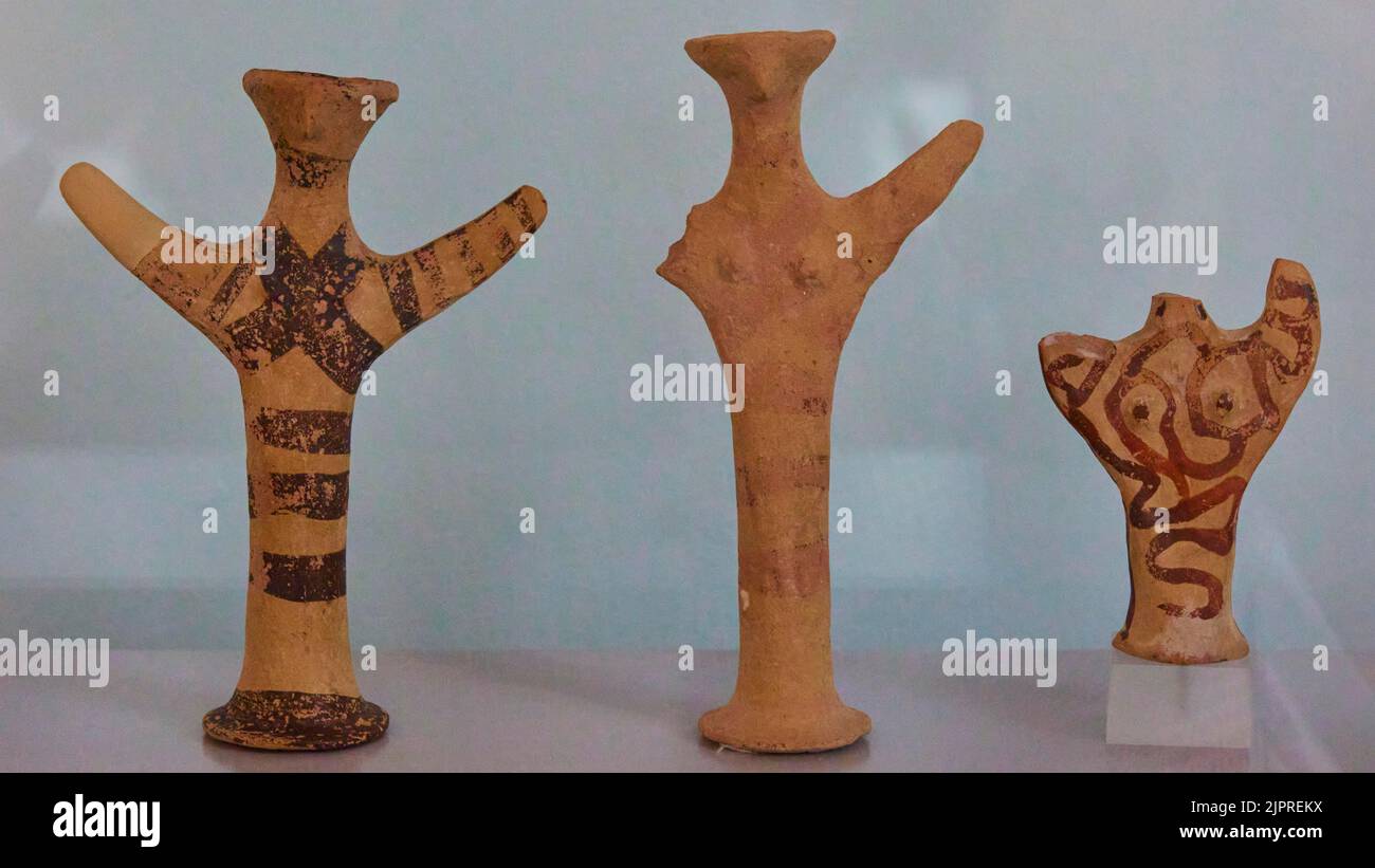 Western shrine, Female figures of the Psi type, Museum, Phylakopi IV ...