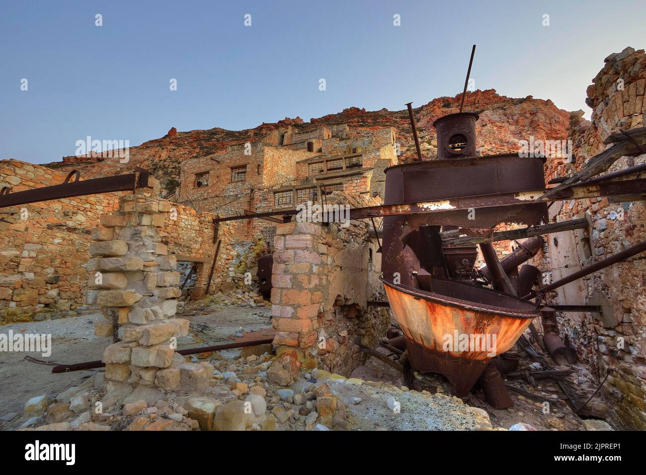 Morning light, Sunrise, Rusty metallic container, Ruined building ...