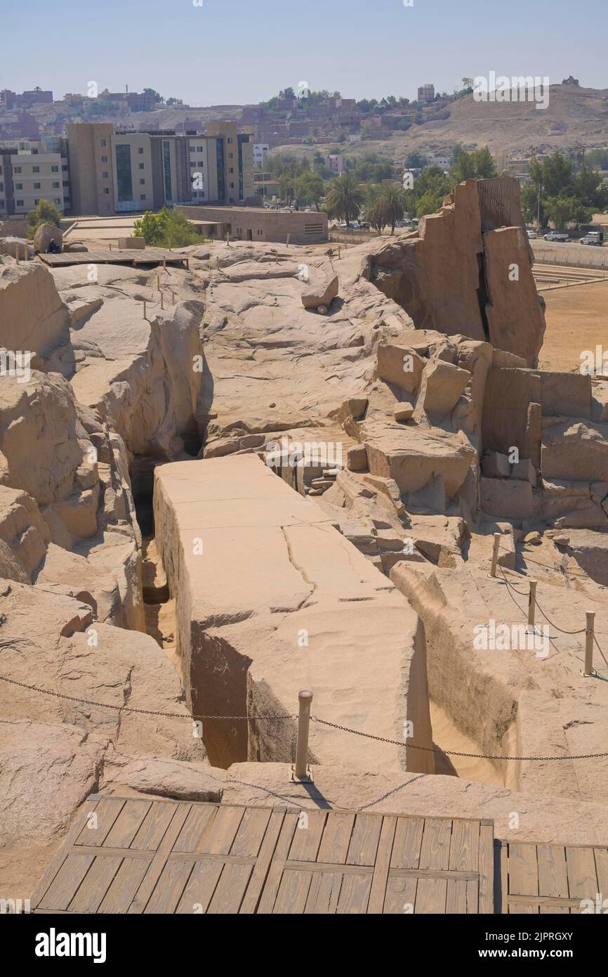 Quarry unfinished obelisk, Aswan, Egypt Stock Photo - Alamy