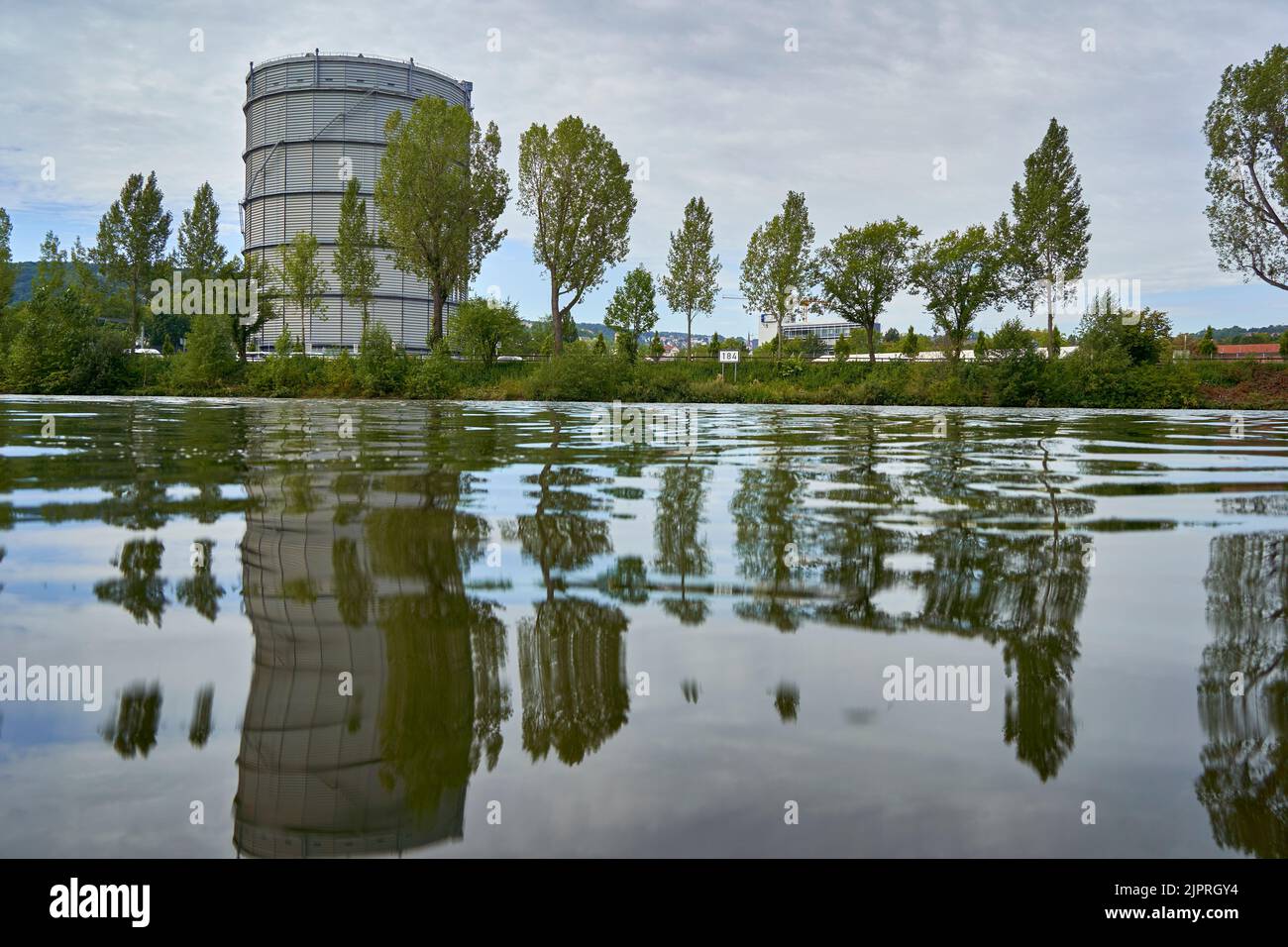 Gas storage in Germany. High energy prices and low gas volumes worries ...