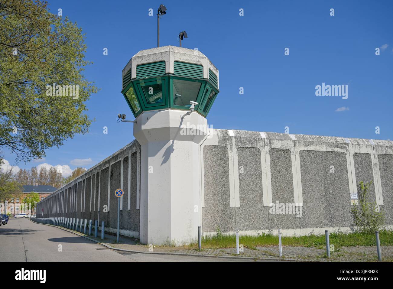 Guard tower, Ploetzensee Prison, Friedrich-Olbricht-Damm ...
